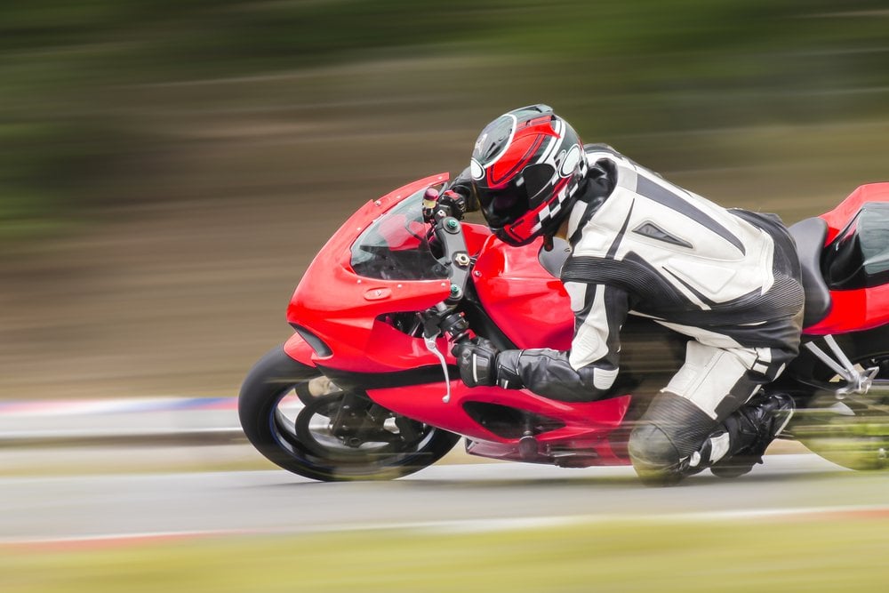 What Keeps Motorcycles From Tipping Over On Sharp Turns? » ScienceABC