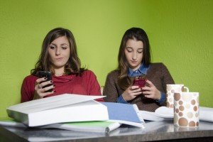 Does Your Smartphone Make Your Mind Lazy? » ScienceABC