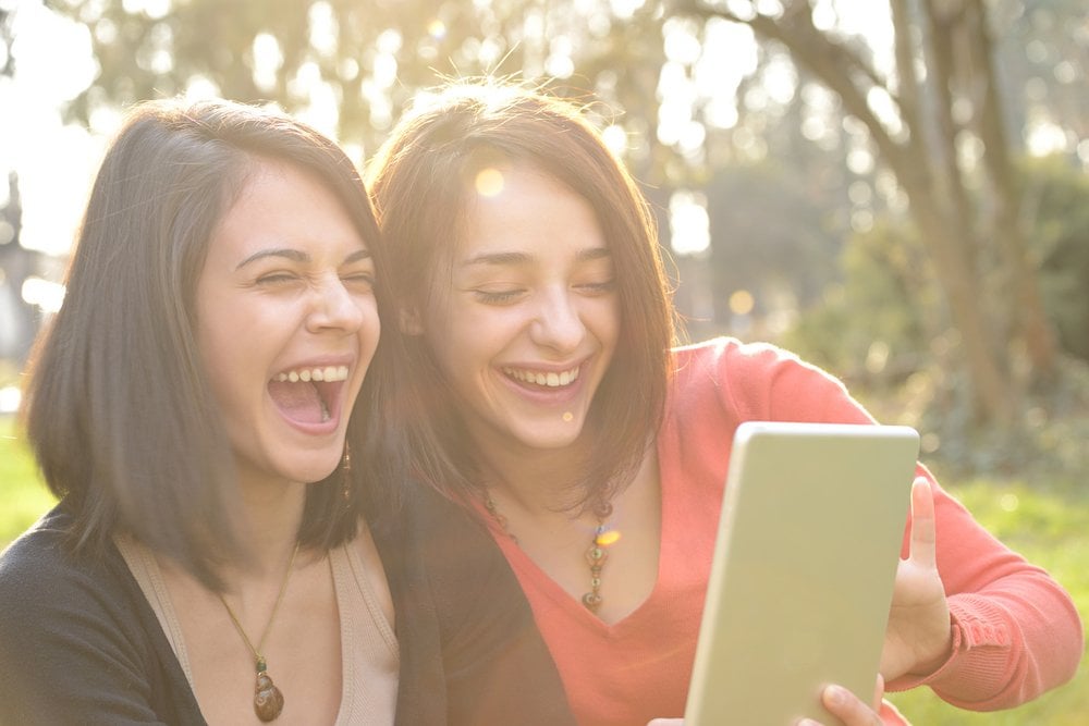 The Science Of Laughter: Why Do We Laugh? » ScienceABC The Science Of Laughter: Why Do We Laugh? » ScienceABC