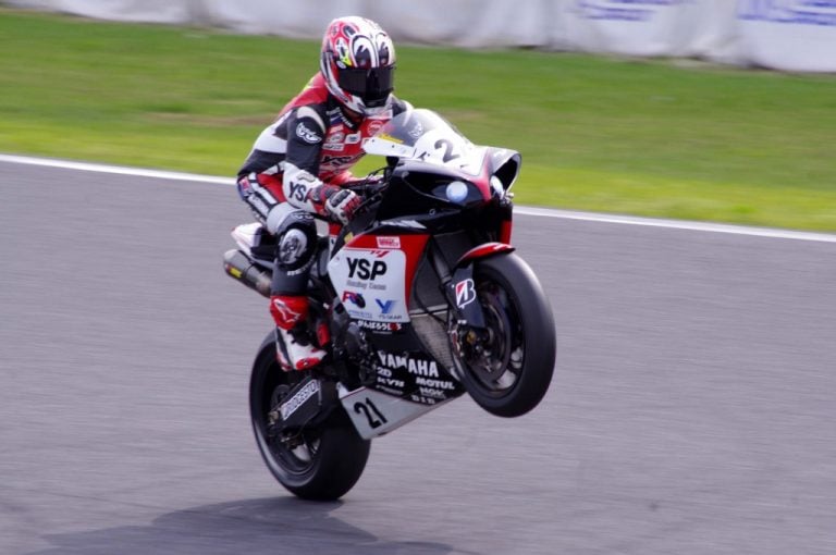 What's The Physics Behind A Wheelie? » ScienceABC