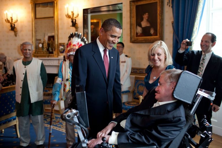 How Did Stephen Hawking Talk? - ScienceABC