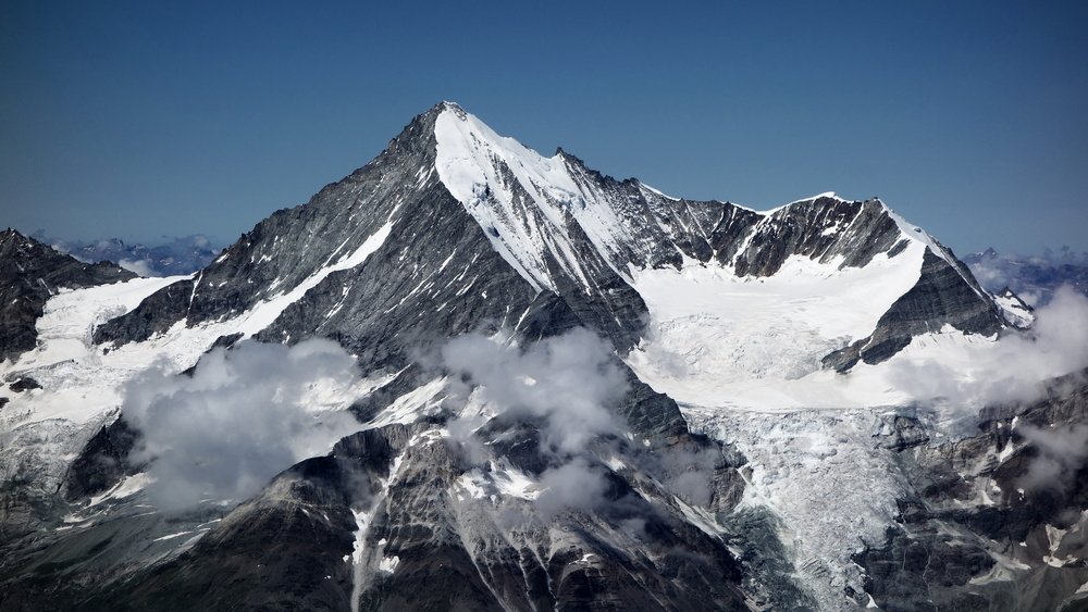 Why Is Snow White-Colored? » Science ABC