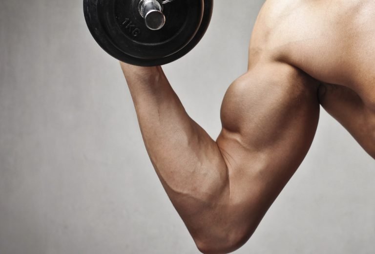 Tensor Tympani: Why Closing The Eyes Tightly Causes Crackling In Ears?