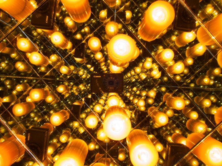 Ramanujan Infinite Series: How The Sum 1+2+3+4+... = -1/12?