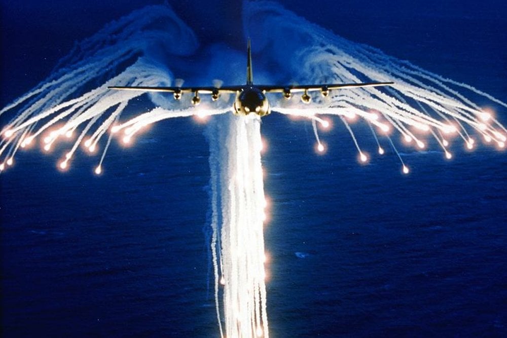 Flare And Chaff: Definition, Working And Simple Explanation