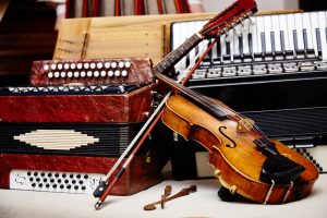 Why Do Different Musical Instruments Make Different Sounds? » ScienceABC