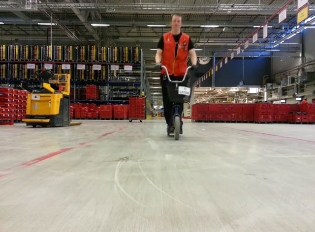 Physics Of Cycling: How Do Cyclists Turn Without Falling Off The Bike?