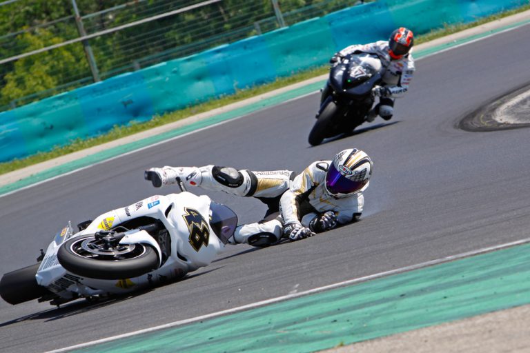 What Are Motorcycle High Siders And Low Siders? » ScienceABC