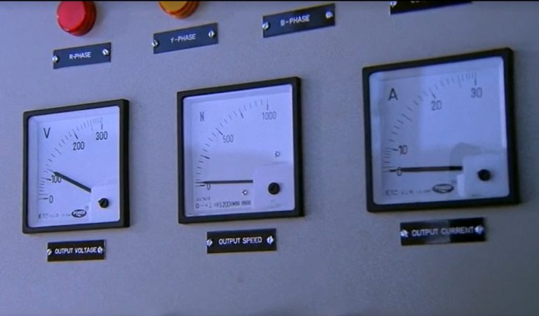 How Accurate Is The Electricity Generation Scene In The Movie Swades?